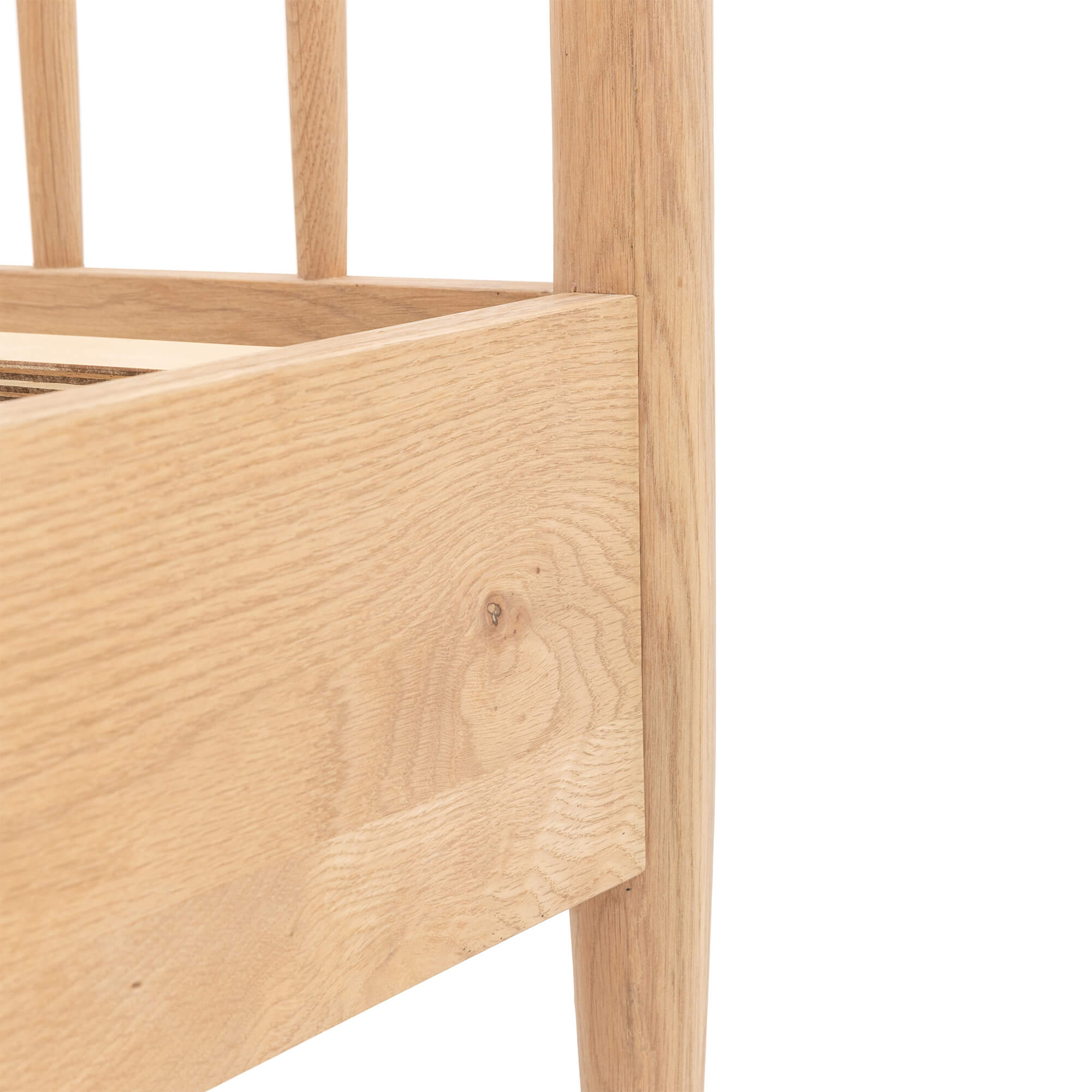 Hatfield Natural King Spindle Bed | Lee Longlands
