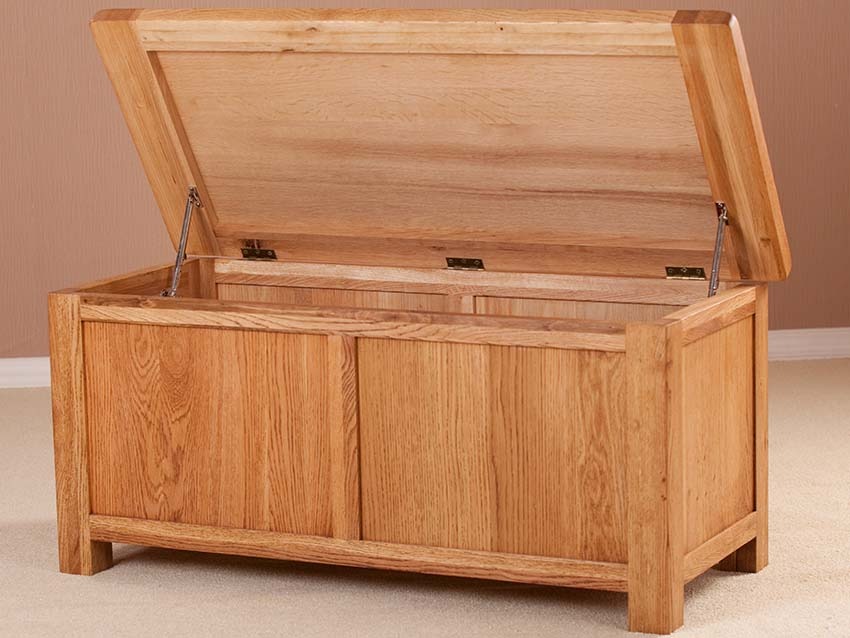 Hemingford Bedroom Large Blanket Box - Lee Longlands