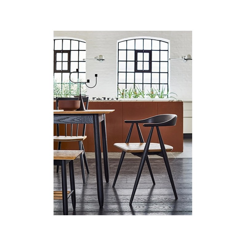 Ercol Monza Small Extending Dining Table - Lee Longlands