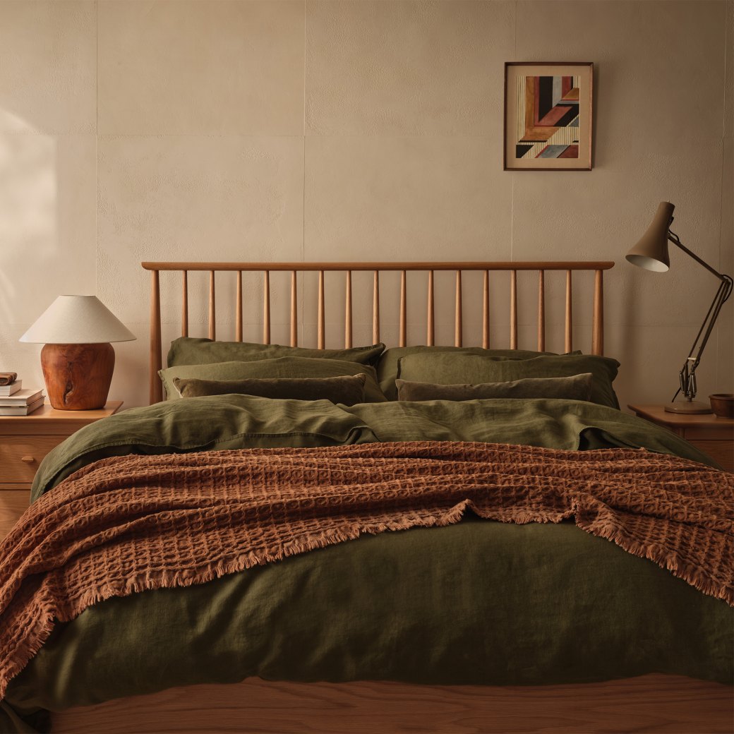 Ercol Teramo King Size Bedframe | Solid Oak Bed | Lee Longlands