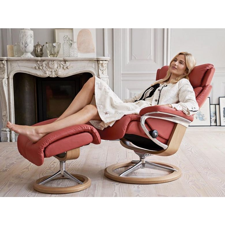 Stressless Magic Medium Chair & Stool Signature Base - Lee Longlands