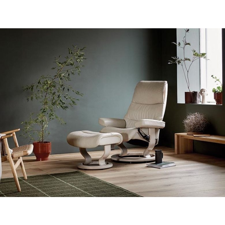 Stressless View Medium Chair & Stool - Lee Longlands