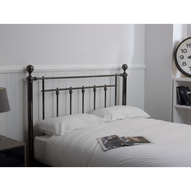 Laura 4'6 Double Crystal Finials Bedframe - Lee Longlands